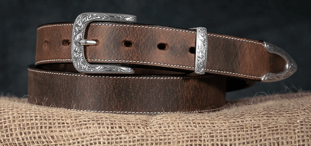 How to Put on a Belt - Hanks Belts