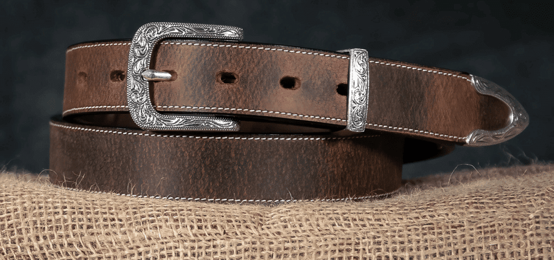 How to Put on a Belt - Hanks Belts